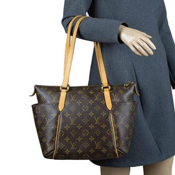 Louis Vuitton Totally Pm Dimensions Explained | Paul Smith Louis Vuitton Totally Pm Dimensions Explained | Paul Smith